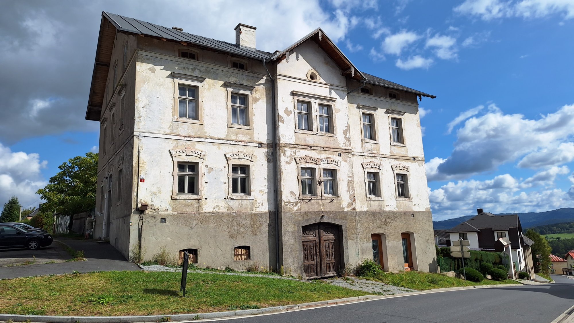 Solve Hartmanice jigsaw puzzle online with 60 pieces