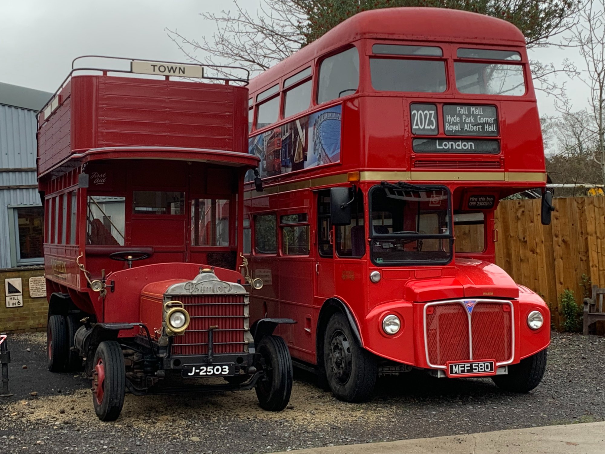 Solve Public Transport Icons! jigsaw puzzle online with 204 pieces