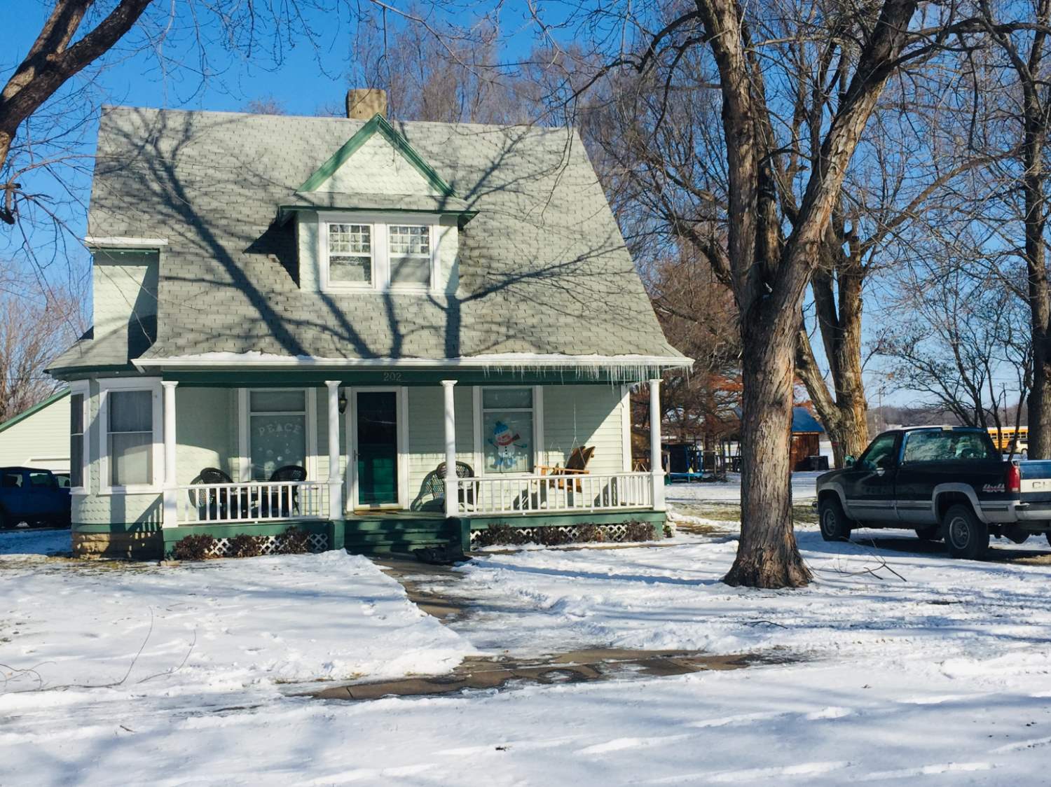 Solve Kansas Winter--Snow, Icicles And Low Temperatures jigsaw puzzle ...