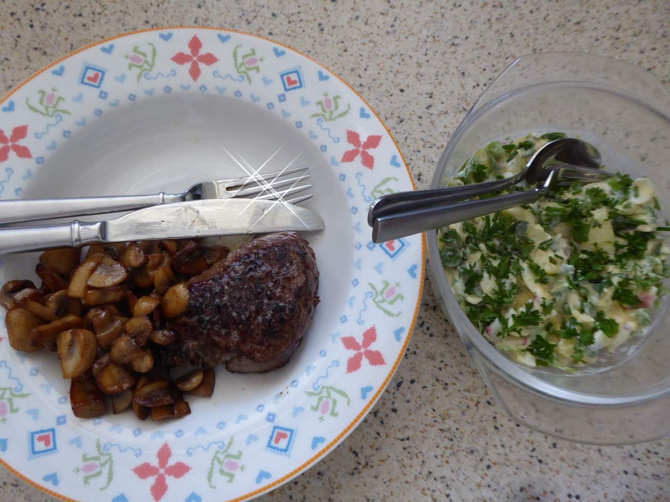 Solve 21. May. My dinner: Filet of beef with baked mushrooms and potato ...