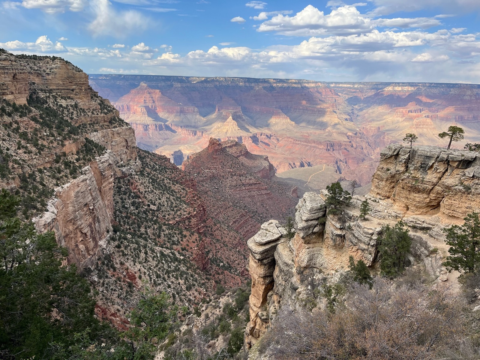 Solve Grand Canyon NP jigsaw puzzle online with 432 pieces