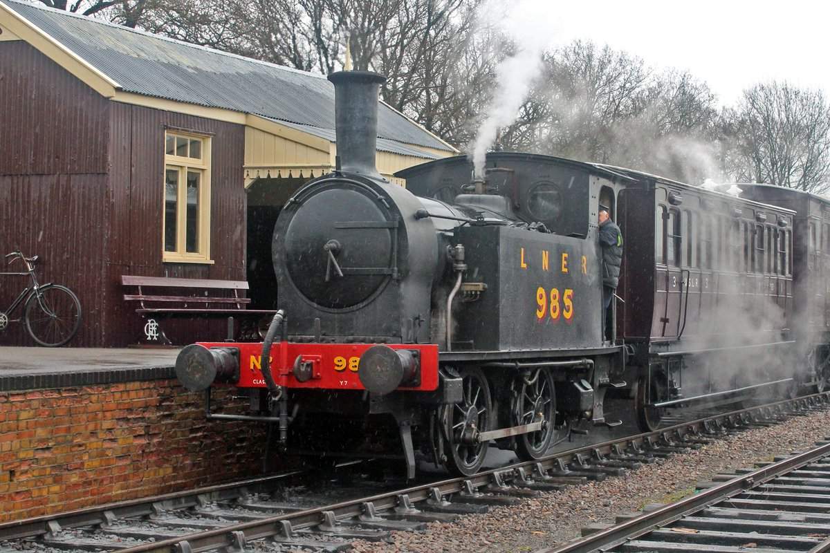 Solve LNER Class Y7 0-4-0T 985. jigsaw puzzle online with 117 pieces