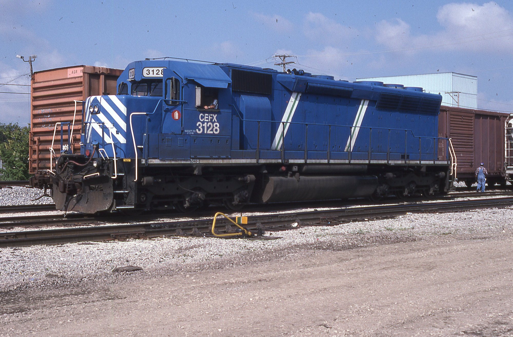 Solve CEFX 3128 jigsaw puzzle online with 150 pieces