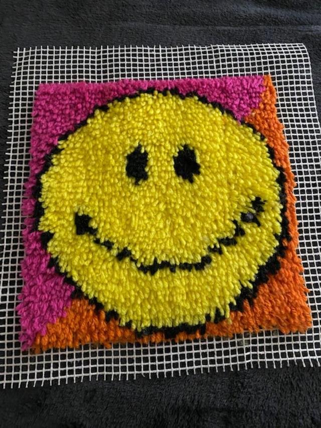 Solve Smile jigsaw puzzle online with 20 pieces