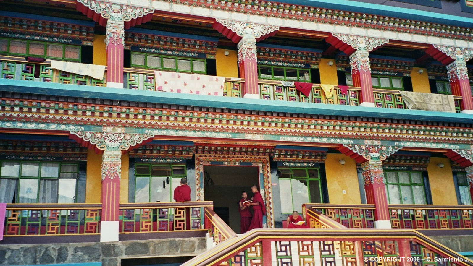 Solve SIKKIM - Rumtek - Dharma Chakra Center jigsaw puzzle online with ...