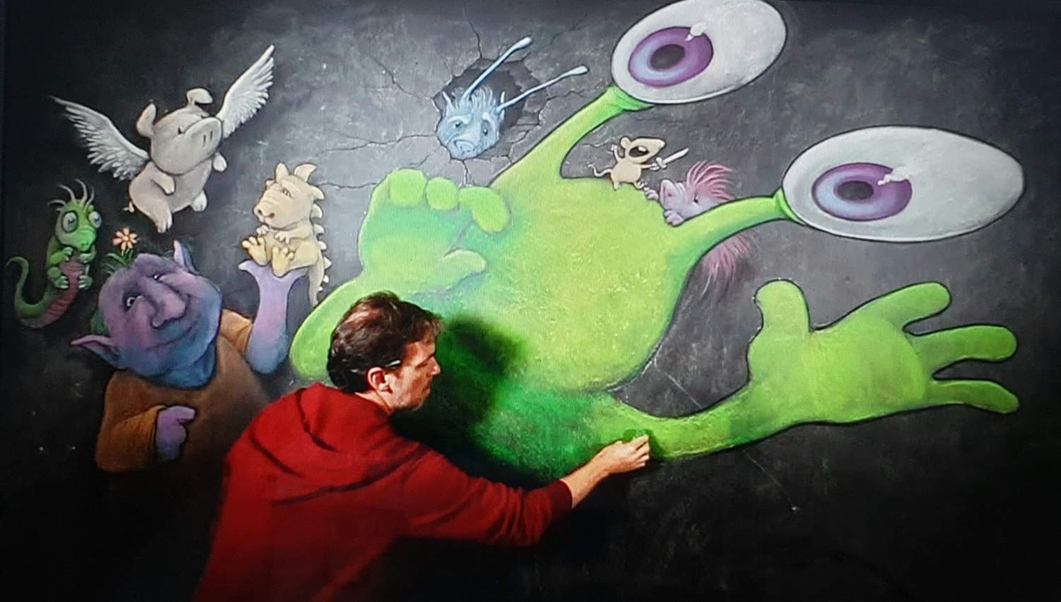 Solve CREATOR OF FUN jigsaw puzzle online with 40 pieces