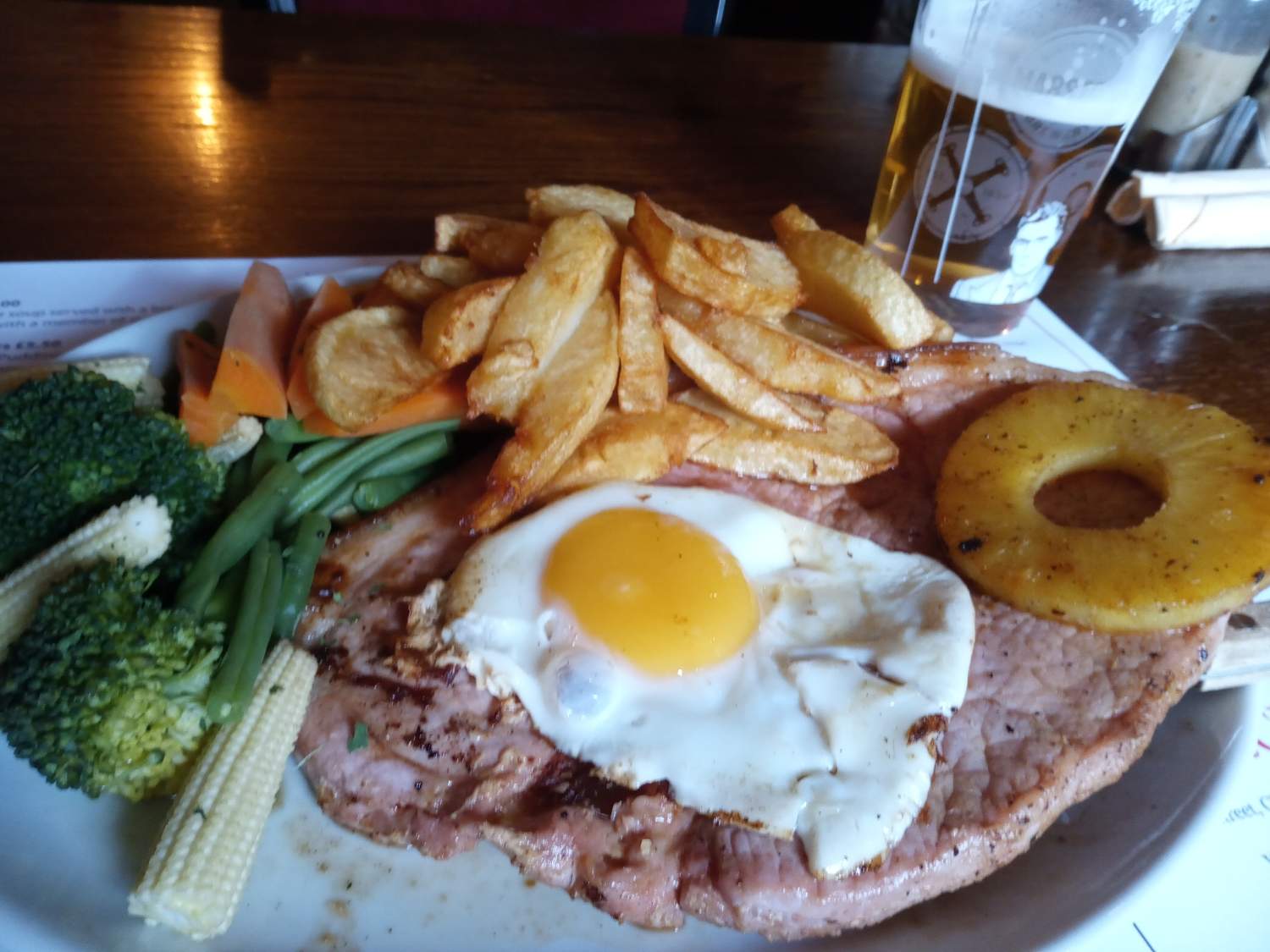 Solve Gammon lunch jigsaw puzzle online with 88 pieces