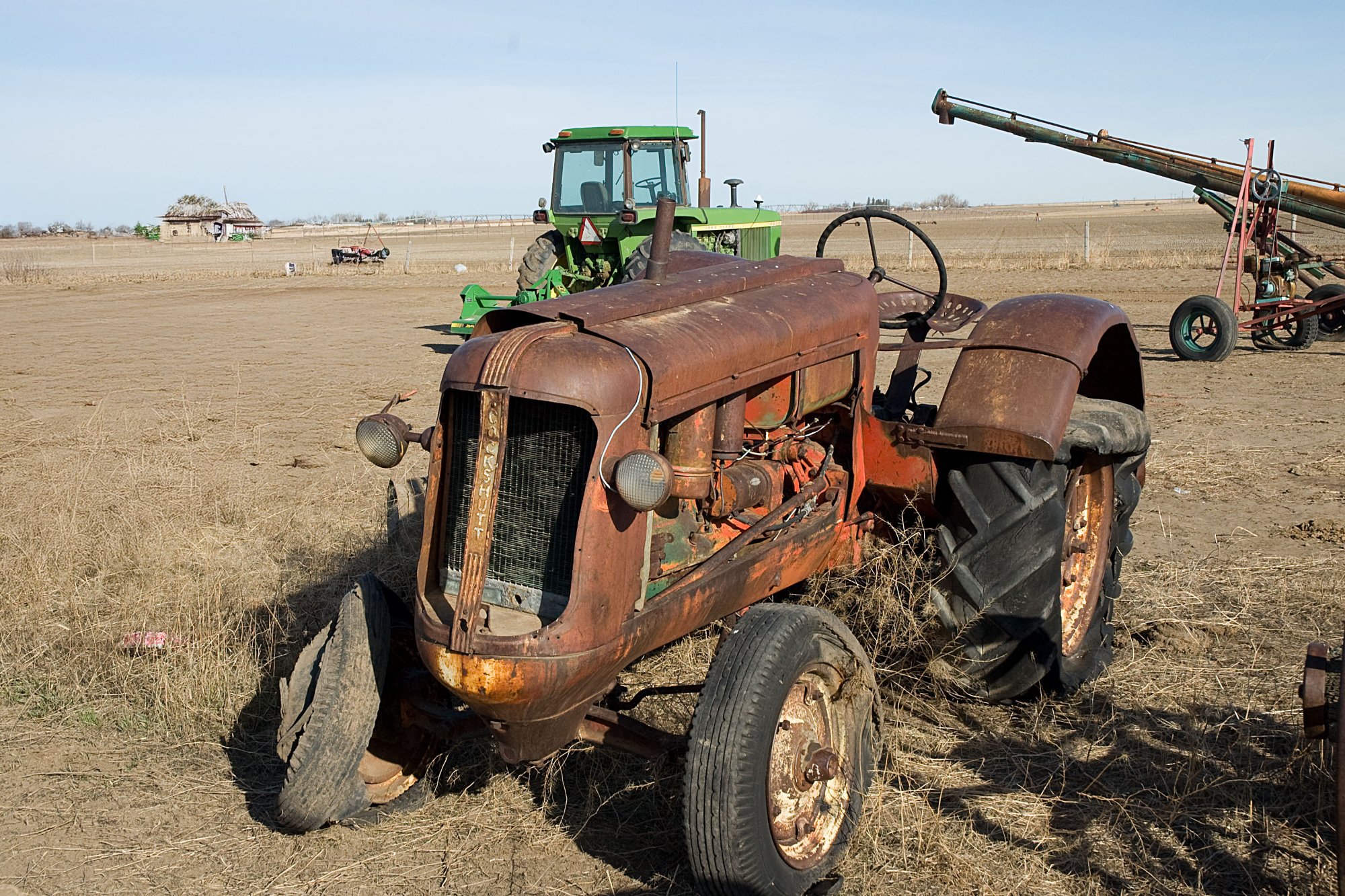 Solve farm tractor 008 jigsaw puzzle online with 70 pieces