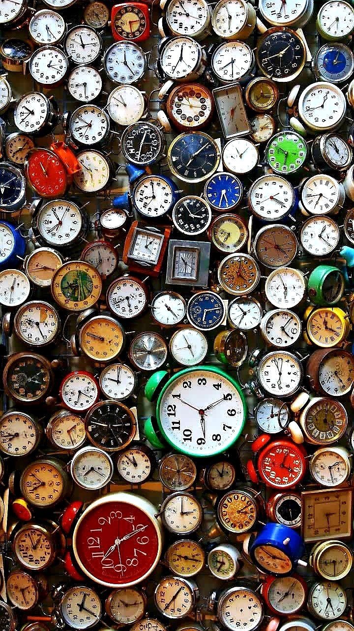 Solve Does anyone have the time? jigsaw puzzle online with 40 pieces