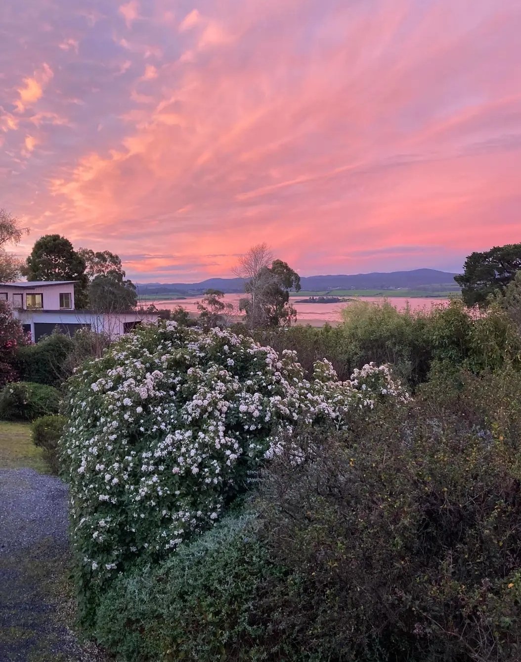 Solve Sunset Launceston Tasmania jigsaw puzzle online with 108 pieces