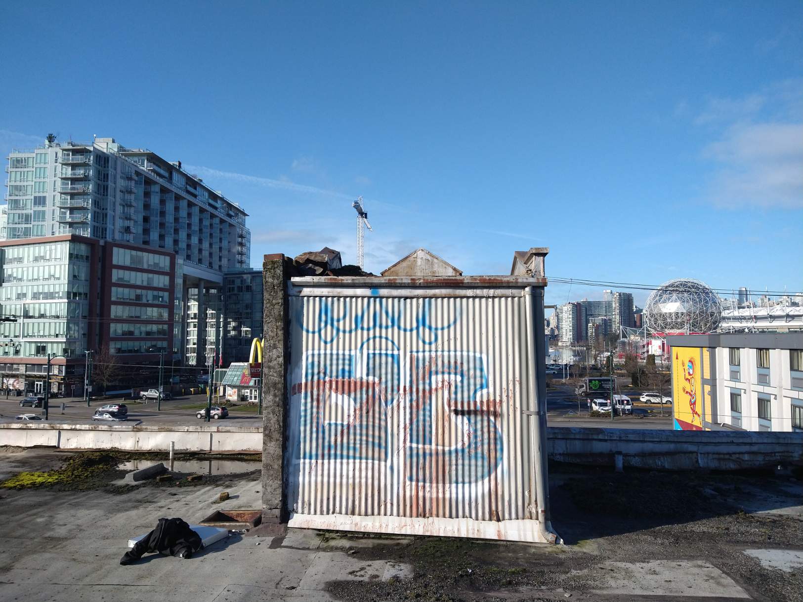 Solve Graffiti jigsaw puzzle online with 130 pieces