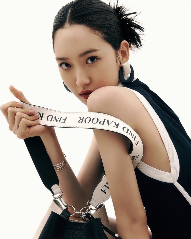 Jigsaw Puzzle | Han Ji Hyun | 48 pieces | Jigidi
