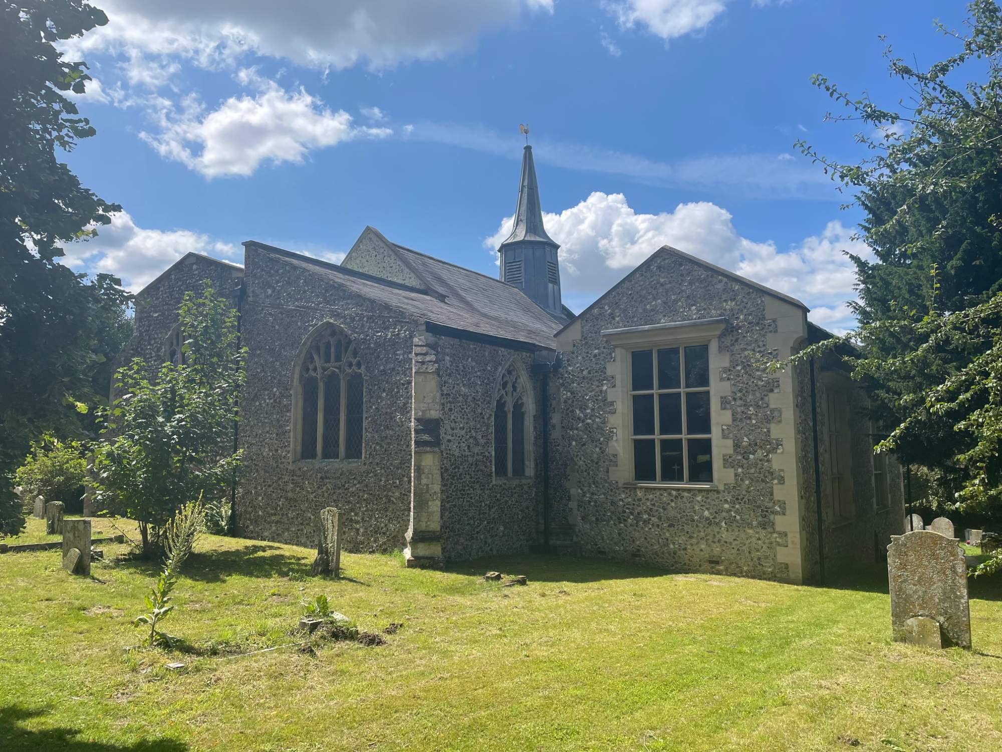 Solve St Mary's Church Hellesdon jigsaw puzzle online with 300 pieces