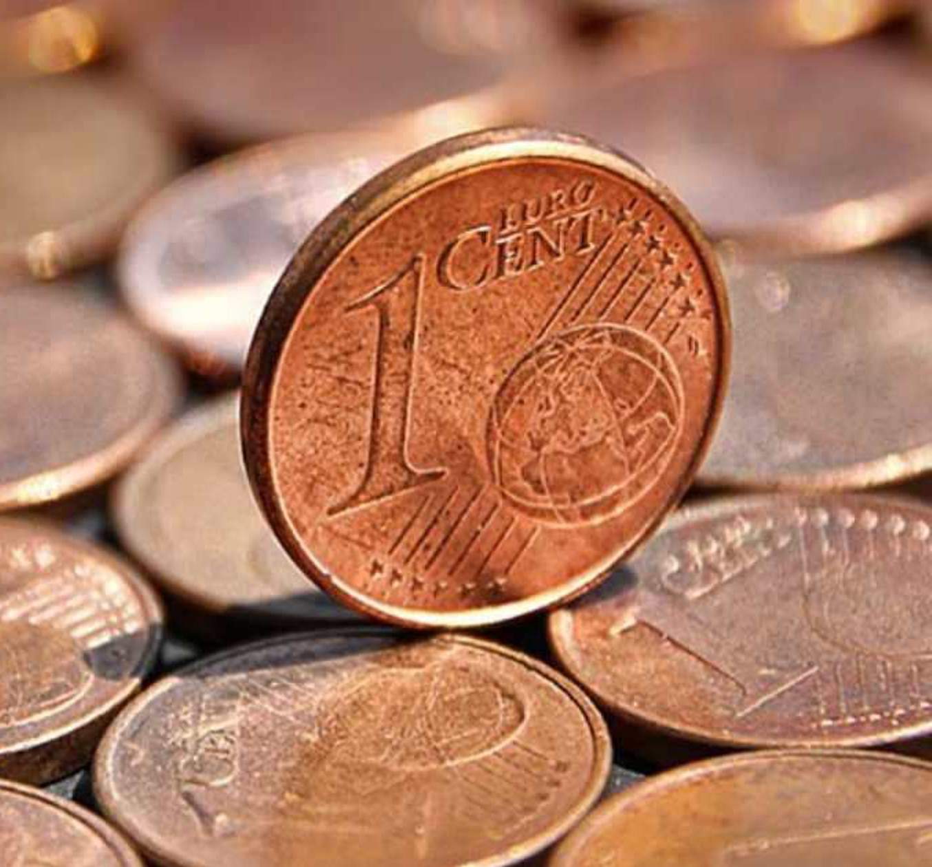 Solve 1cent jigsaw puzzle online with 210 pieces