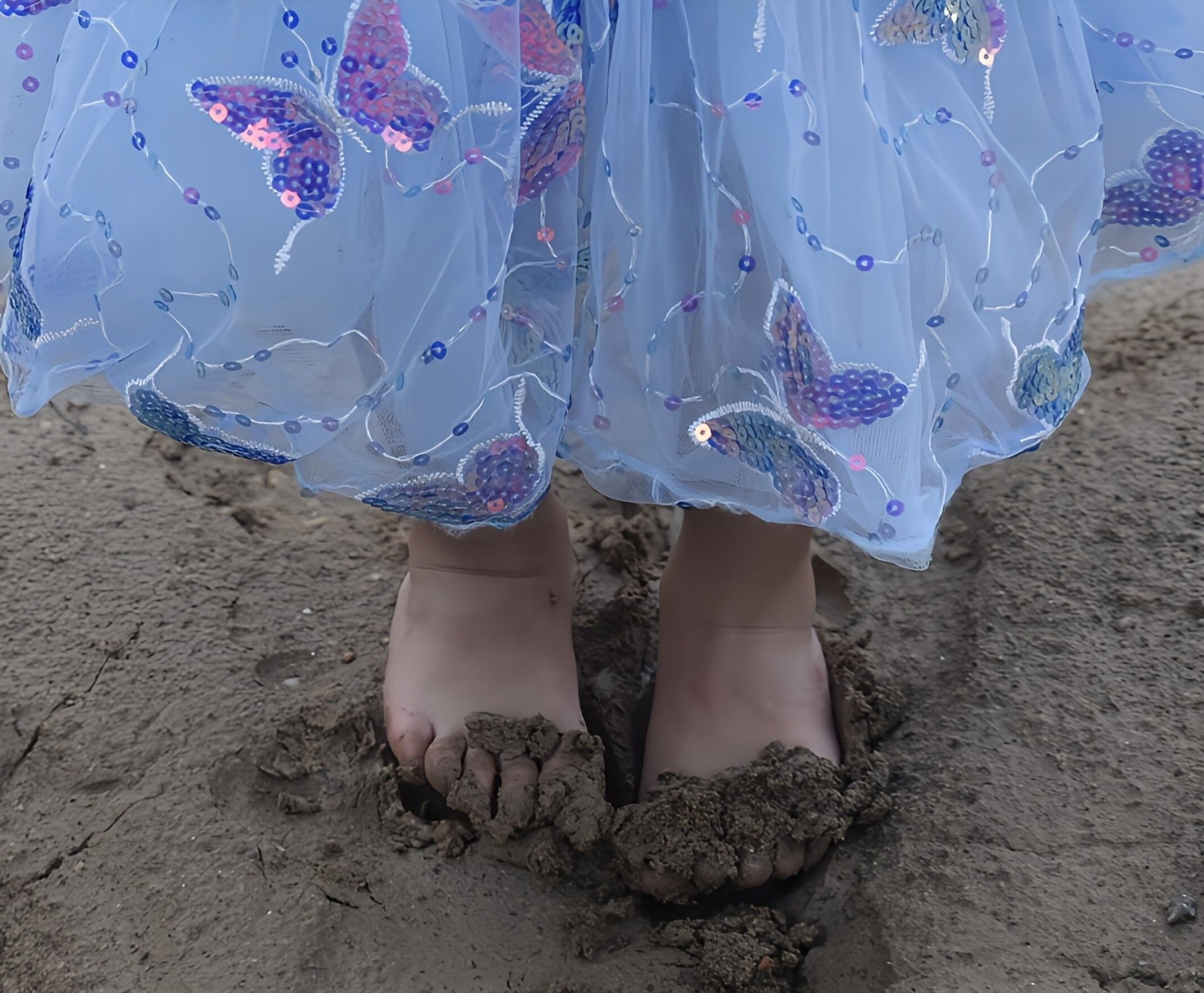 Solve Twinkle Toes jigsaw puzzle online with 80 pieces