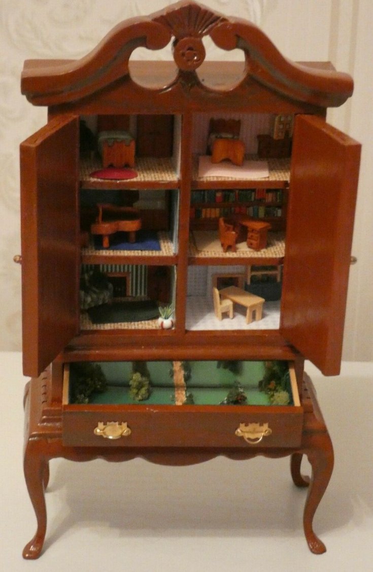 Solve Tiny Dolls House Rooms in a 12th Scale Dolls House Cabinet (12 ...
