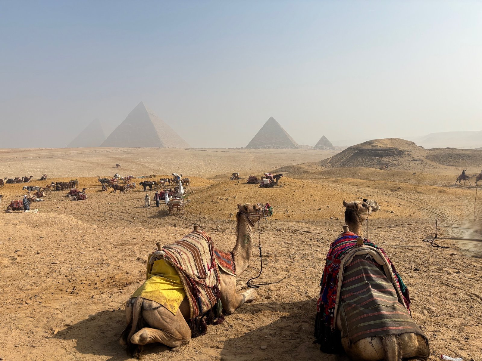 Solve Gaza Pyramids jigsaw puzzle online with 48 pieces