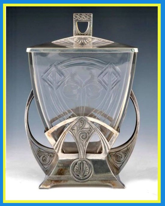 Solve WMF Biscuit Barrel jigsaw puzzle online with 80 pieces