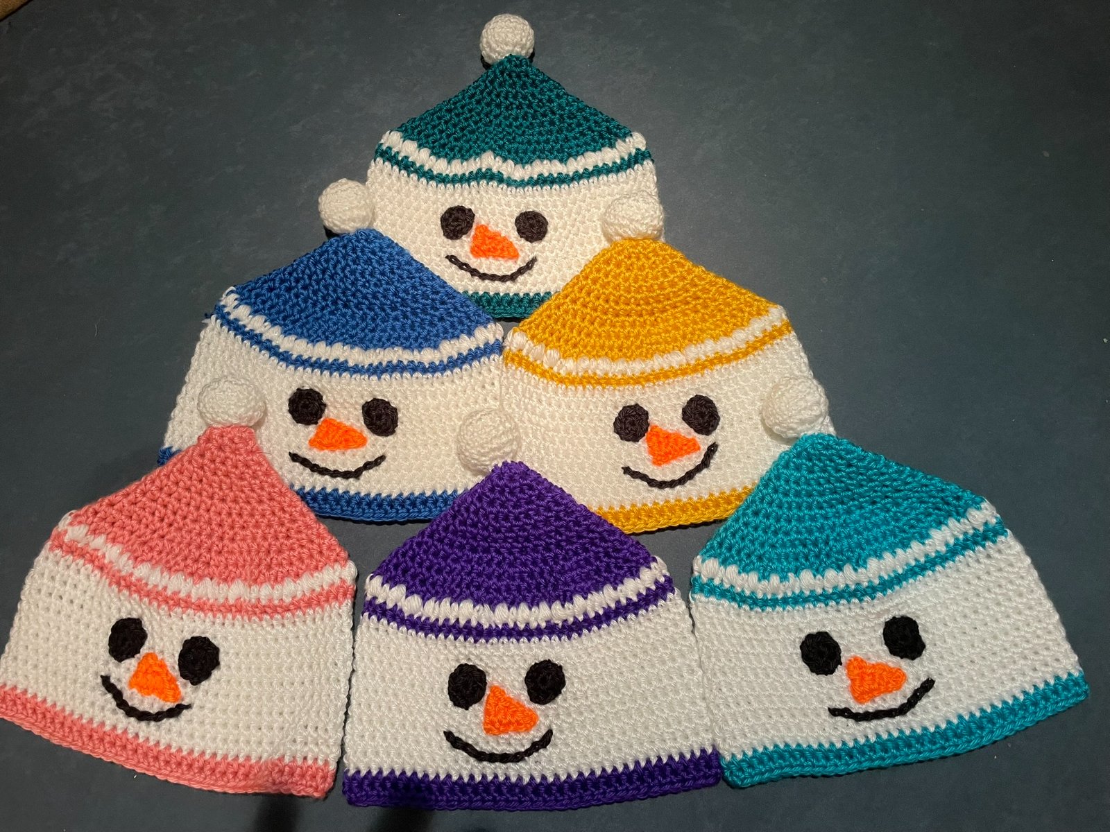 Solve Our Magic Yarn project for Winter. jigsaw puzzle online with 48 ...