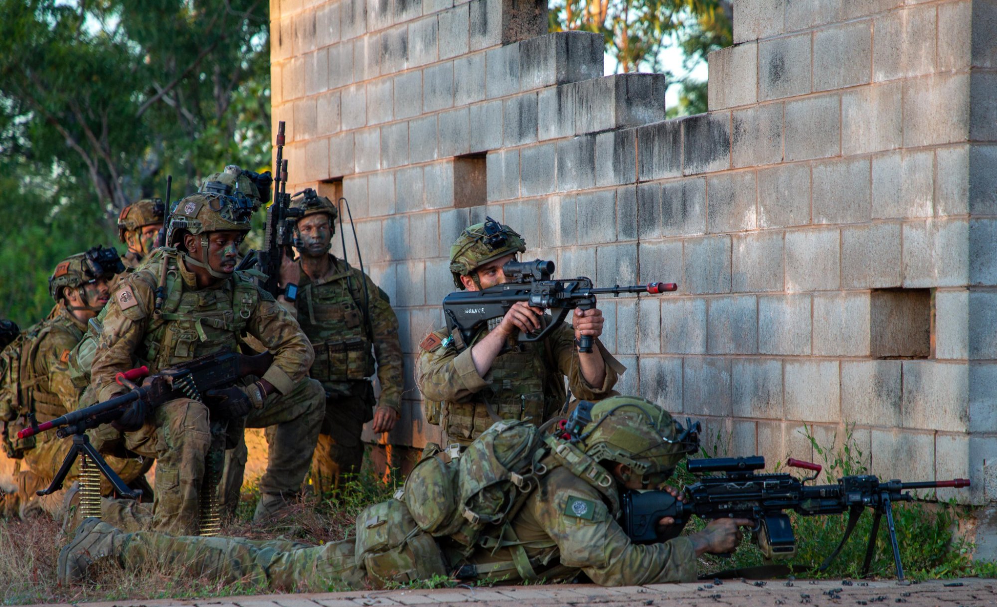 Solve 1 Combat Engineer Regiment jigsaw puzzle online with 600 pieces