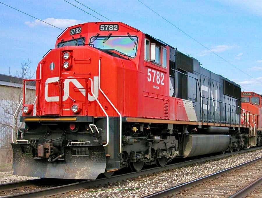 Solve GTW(CN) train M391 with CN EMD SD75i #5782 at Schoolcraft, MI ...
