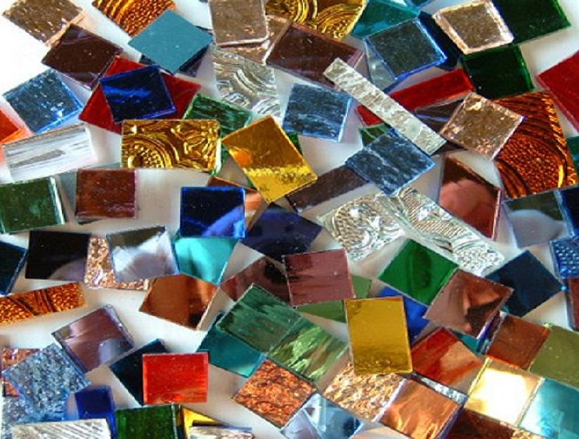 Solve Multi-colored mirror tiles jigsaw puzzle online with 54 pieces