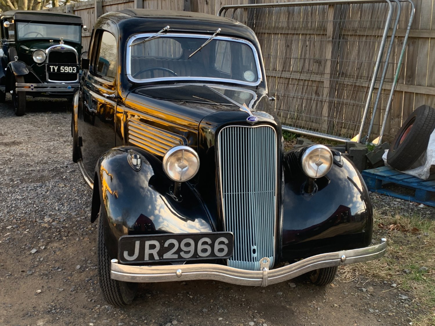 Solve 1935 Ford Ten Saloon jigsaw puzzle online with 35 pieces