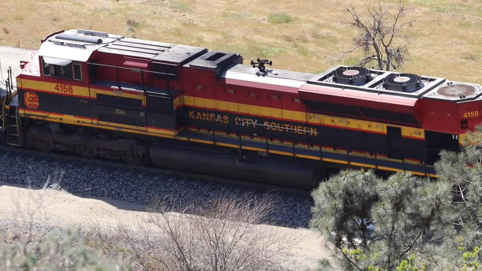 Solve KCS in Tehachapi. jigsaw puzzle online with 153 pieces