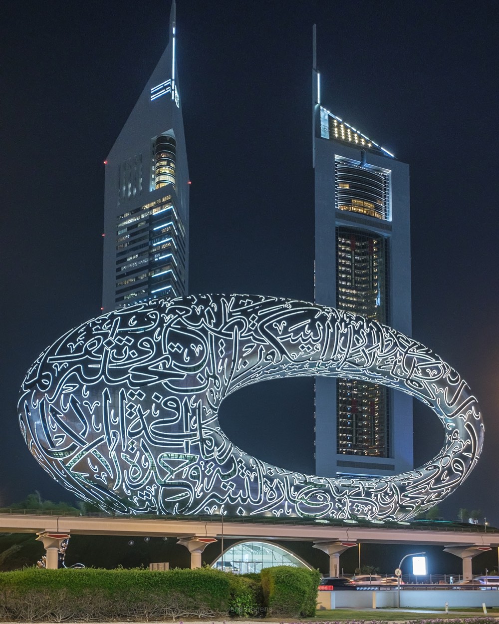 Solve Amazing architecture of Dubai. UAE jigsaw puzzle online with 80 ...