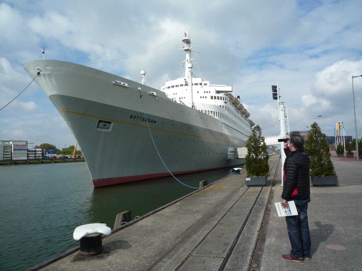 Jigsaw Puzzle | 20 pieces | Sailor Sam and the Rotterdam 2017 | Jigidi