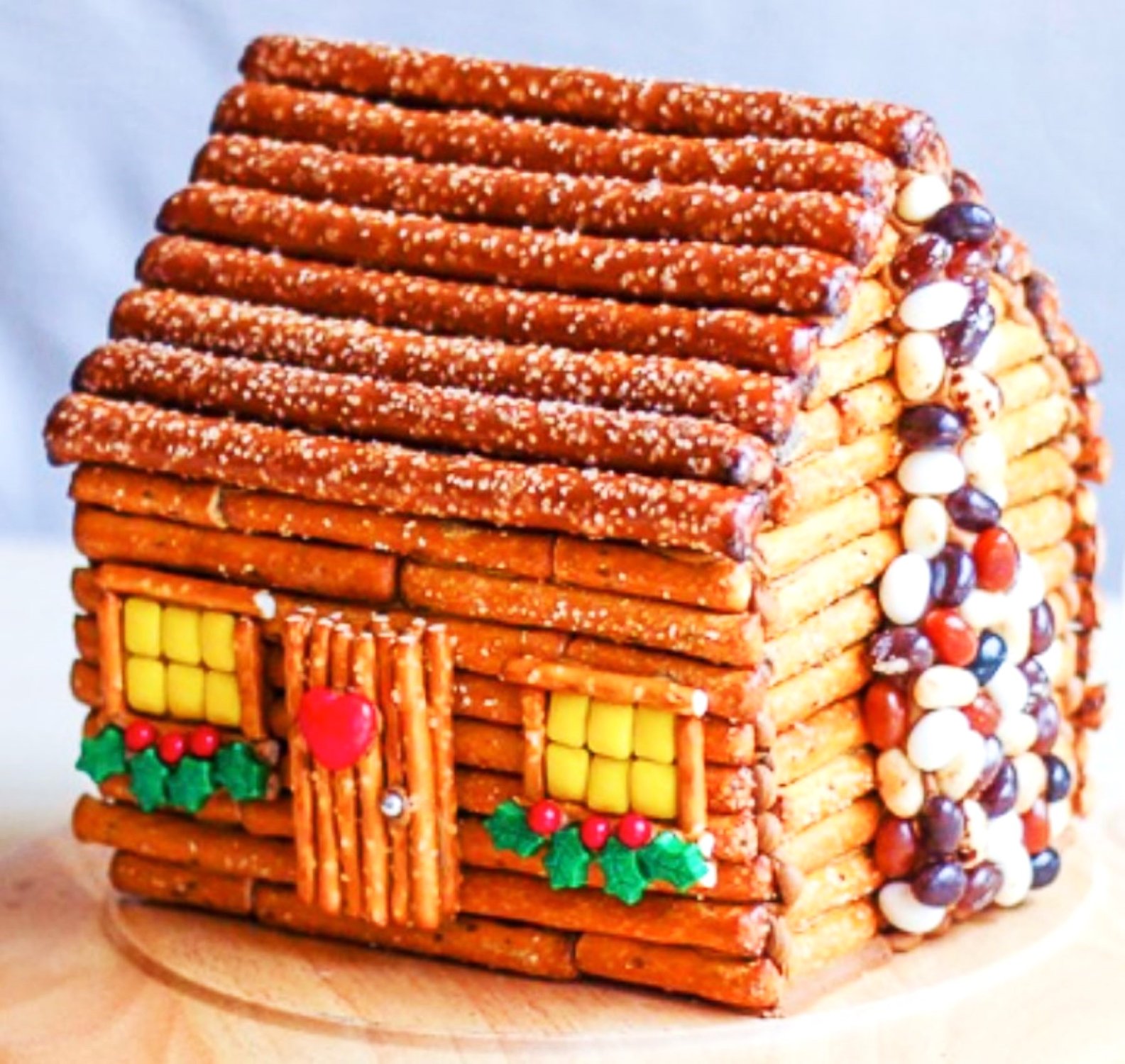 Jigsaw Puzzle | 156 pieces | Pretzel Rod Cabin for the Holidays | Jigidi