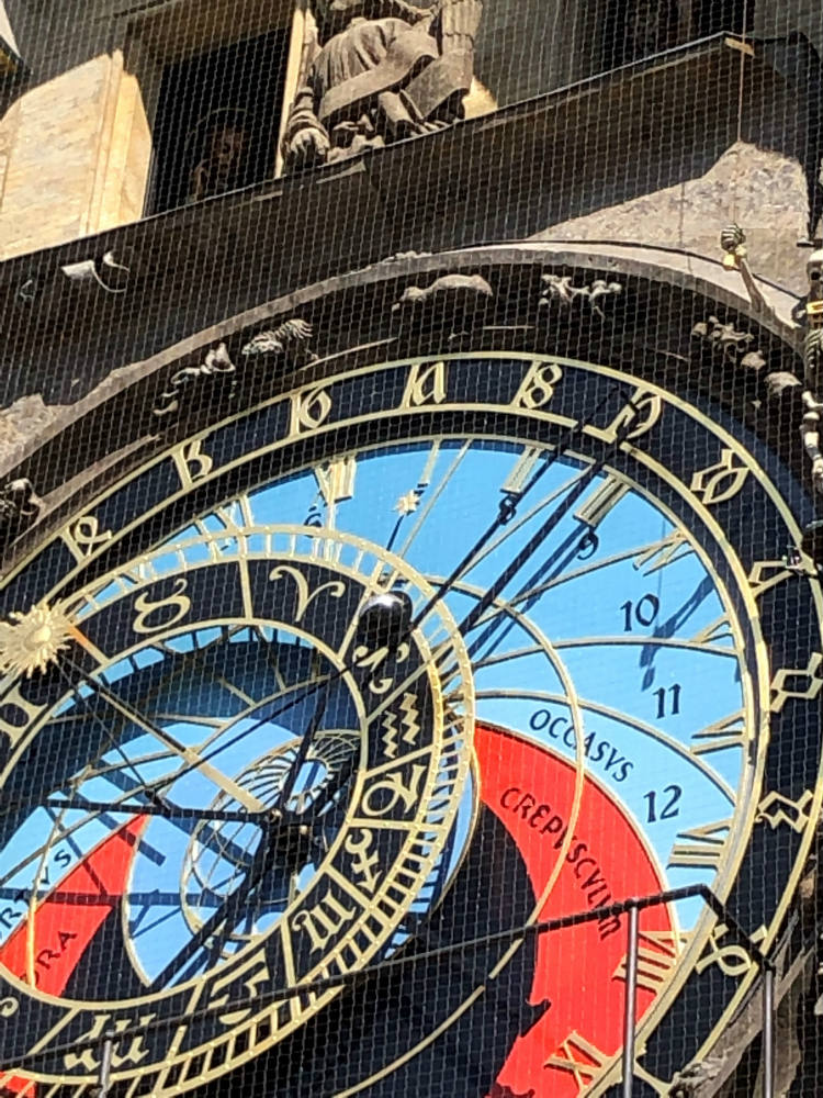 Solve The Old Town Square Astronomical Clock in Prague jigsaw puzzle ...