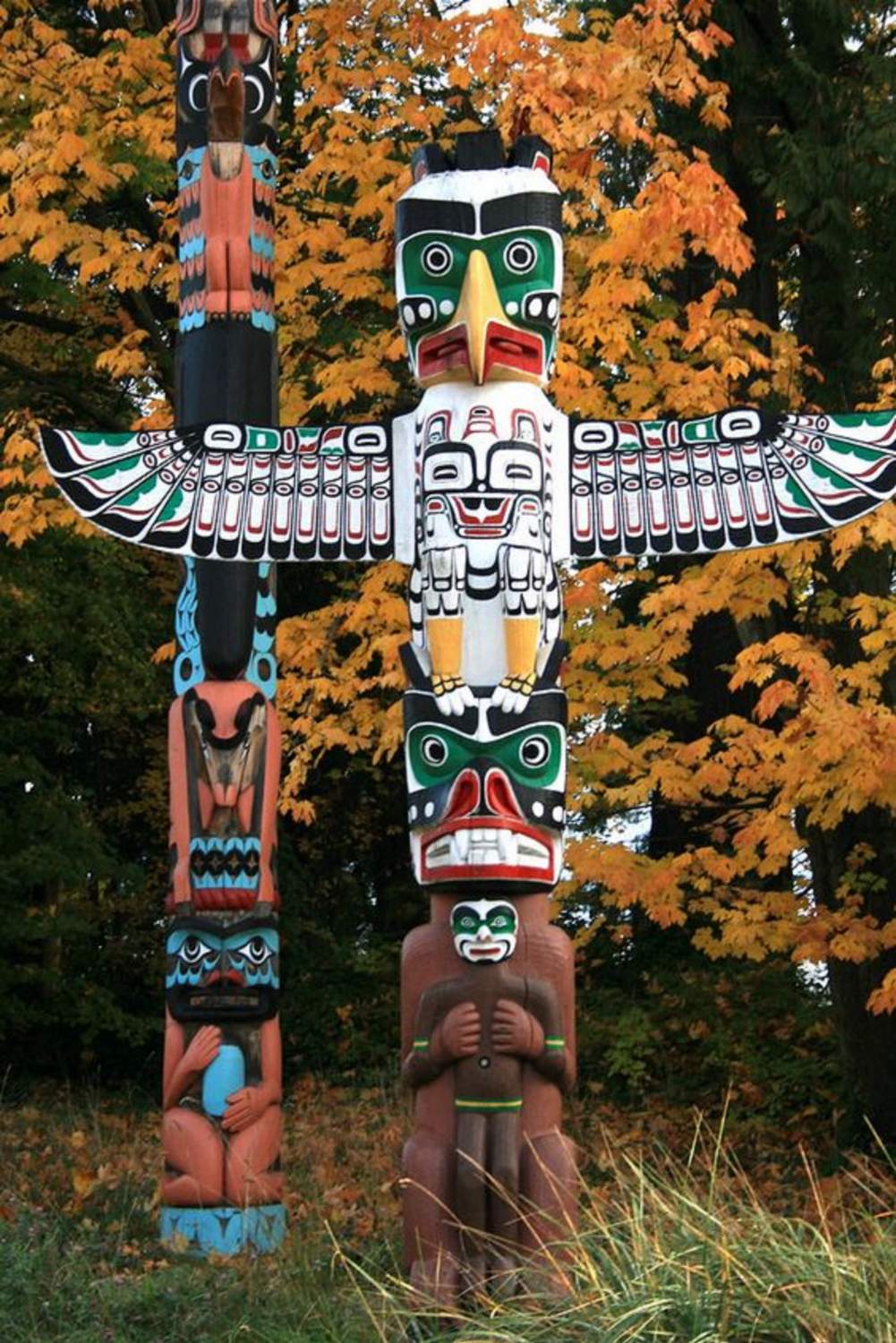 Solve A group of totem poles in Stanley Park, Vancouver jigsaw puzzle ...
