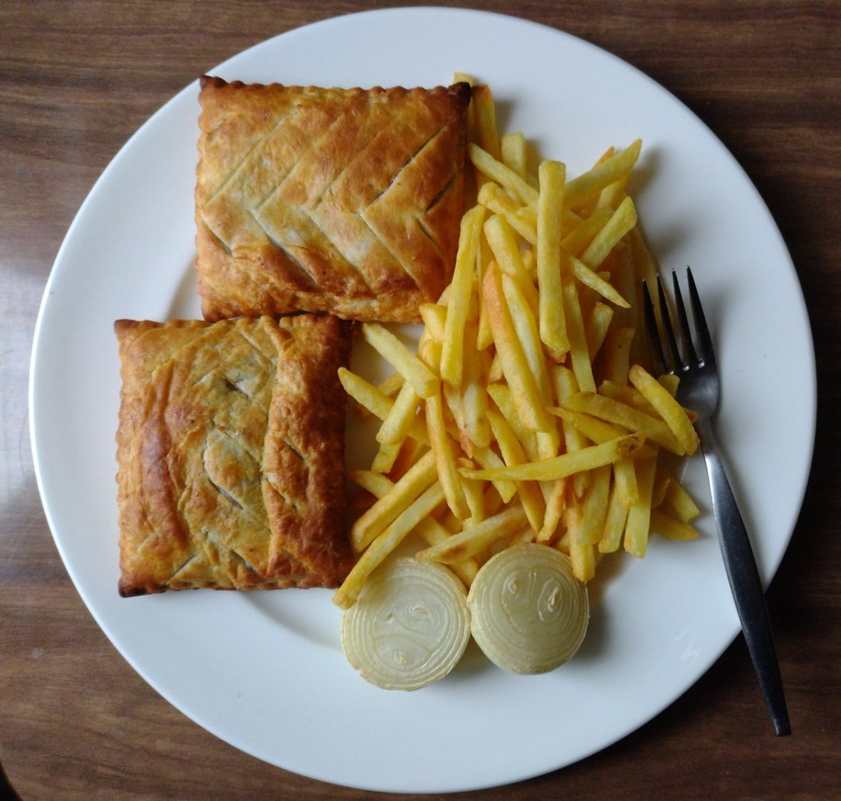 Solve Wobbly food - Baked meat pies, French fries and onion (oven and ...