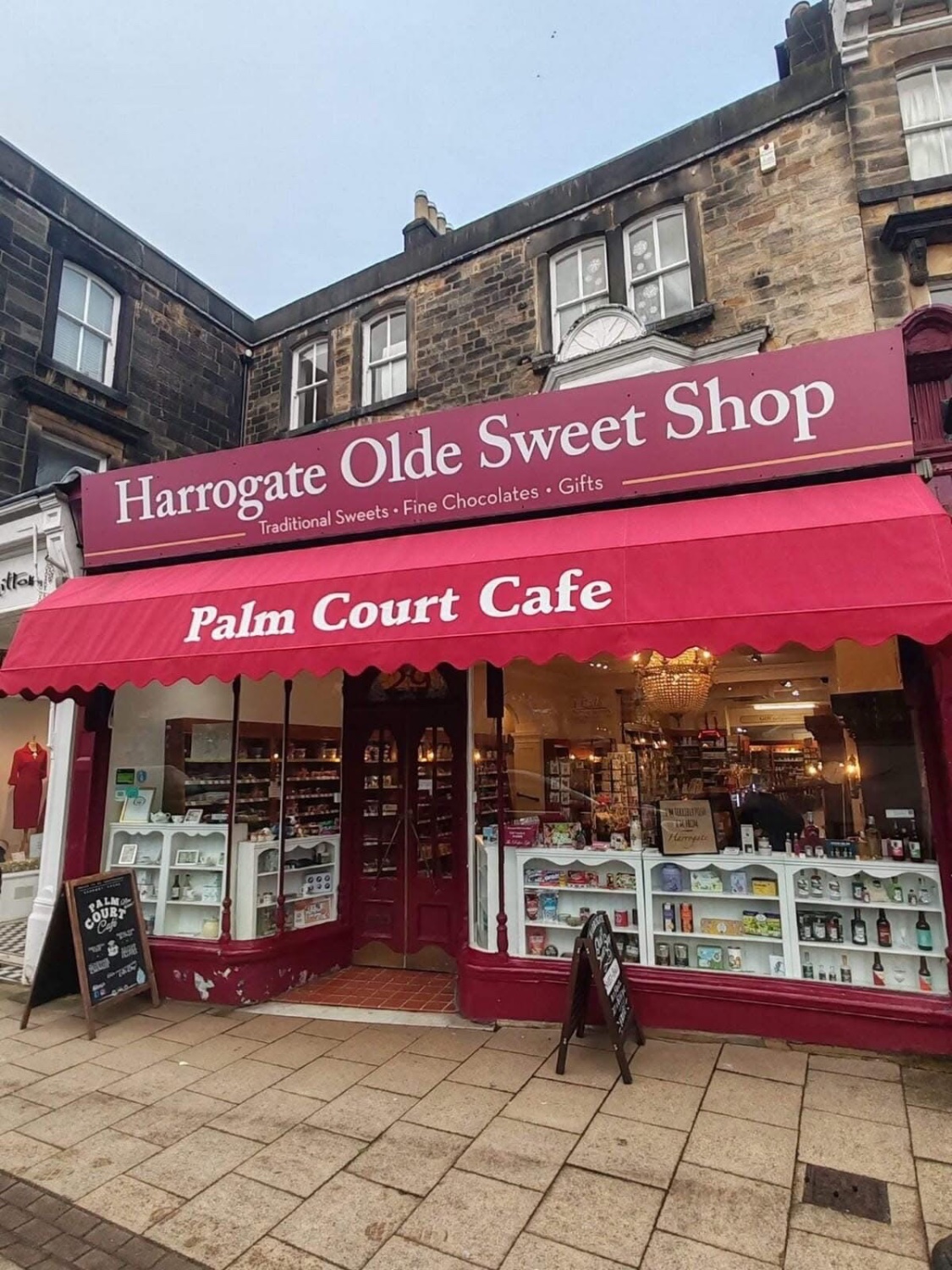 Solve Harrogate Olde Sweet Shop, North Yorkshire, England 🇬🇧 jigsaw ...