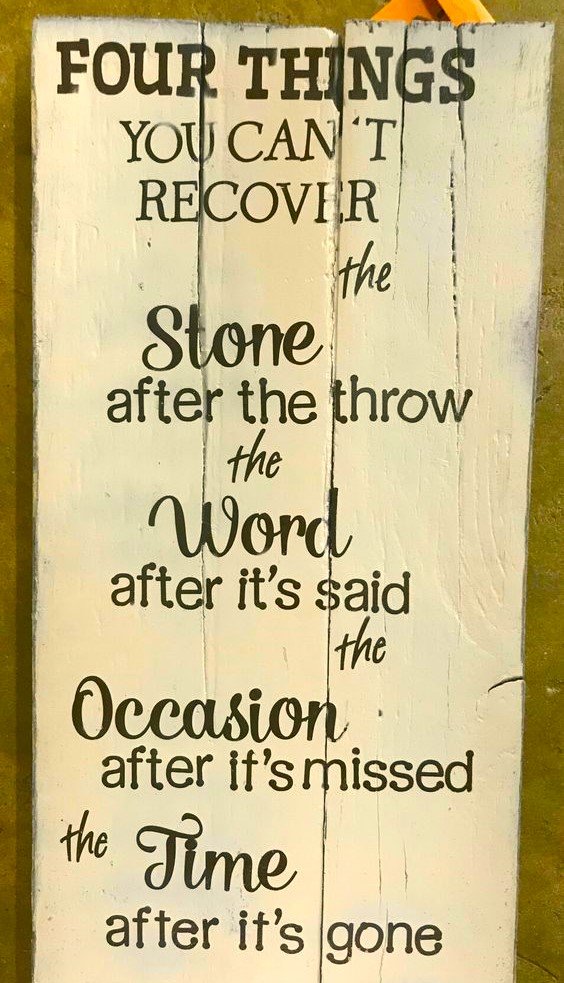 Solve Four Things... jigsaw puzzle online with 18 pieces