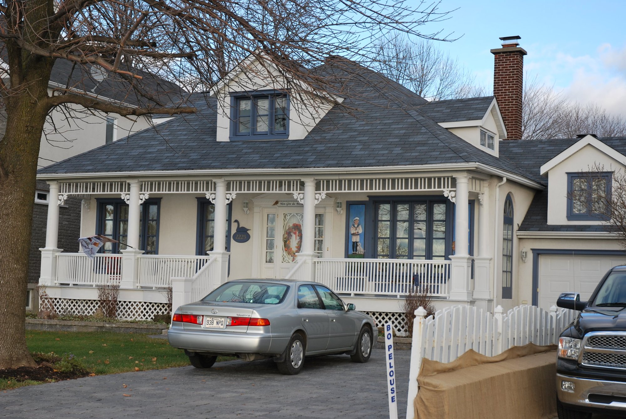 Solve Dorval, Montreal, Canada jigsaw puzzle online with 600 pieces