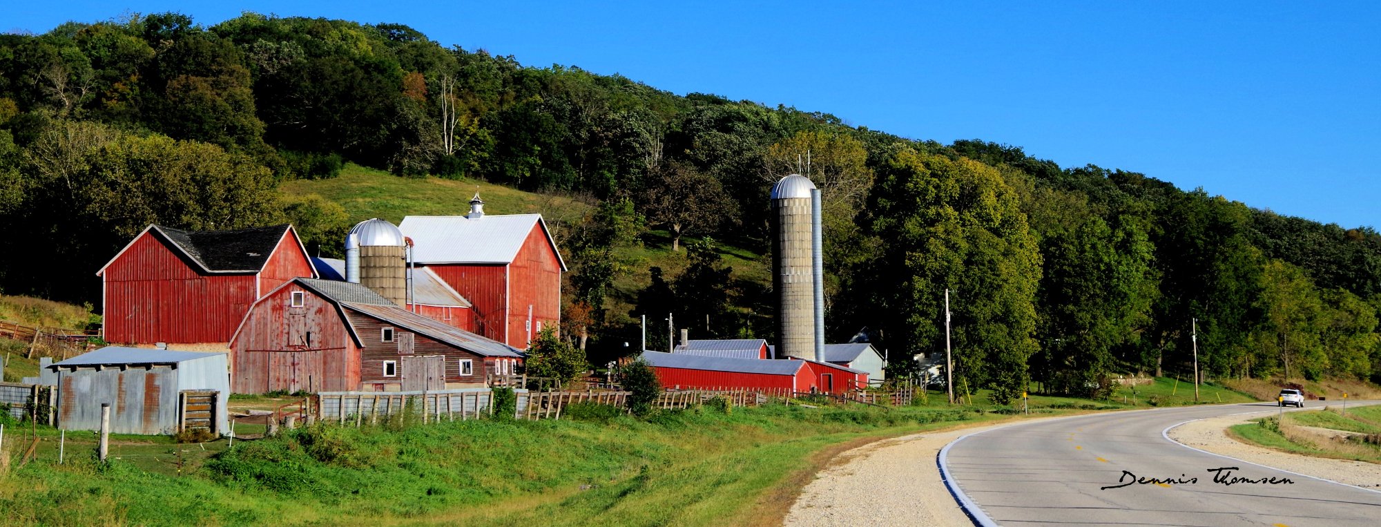 Solve A Little Bit of Country-DT jigsaw puzzle online with 600 pieces