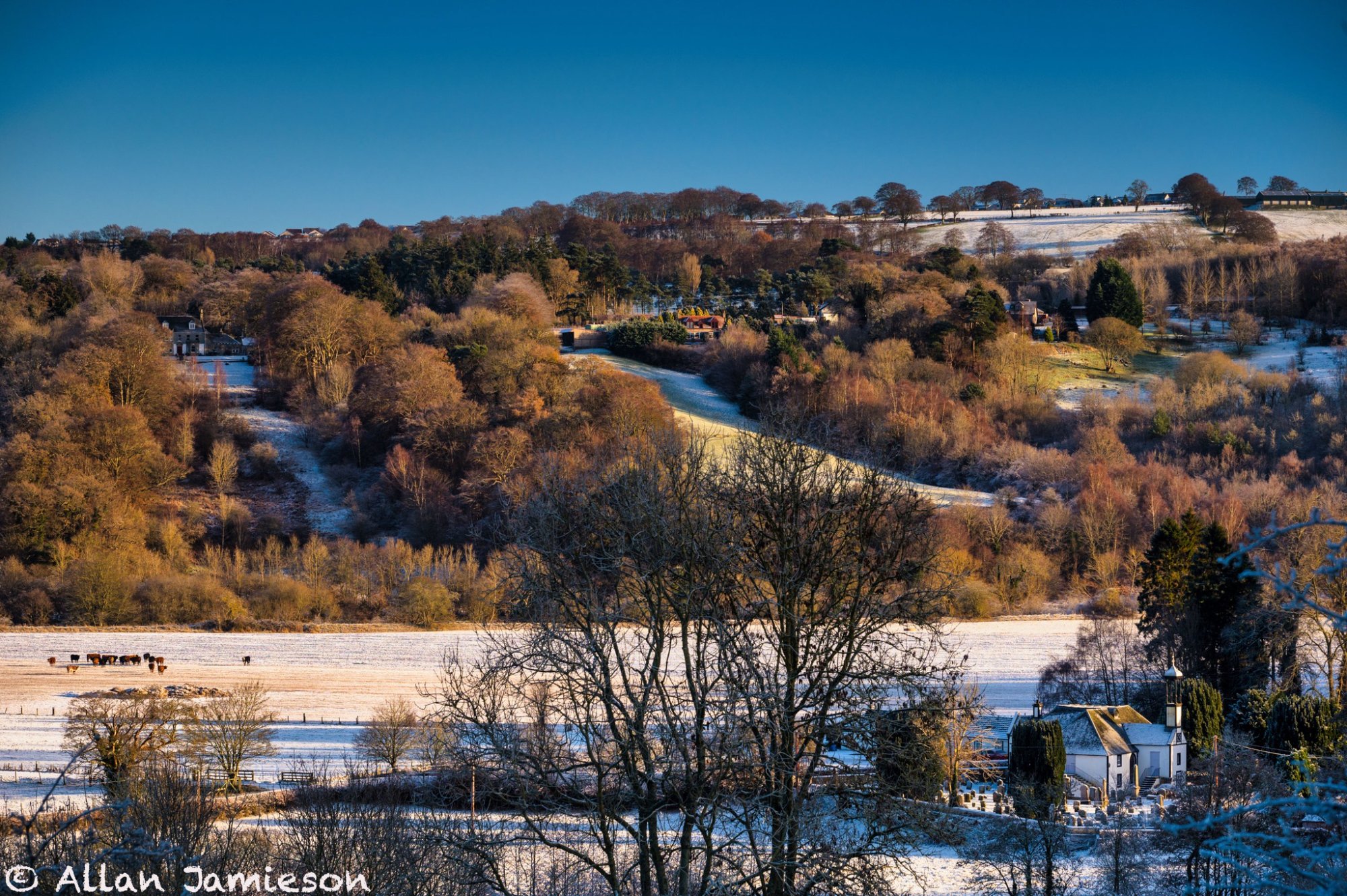 Solve Dalserf Church in the Clyde Valley jigsaw puzzle online with 70 ...
