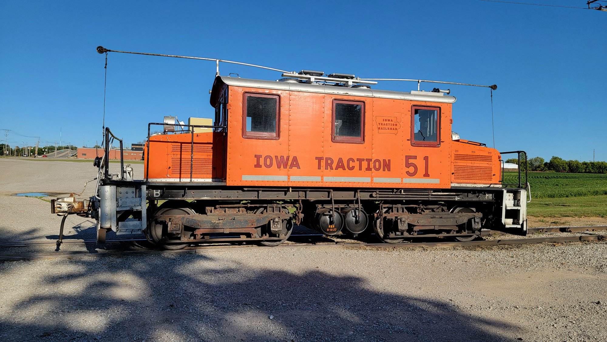 Solve Iowa Traction Steeple Cab Engine 51 jigsaw puzzle online with 198 ...