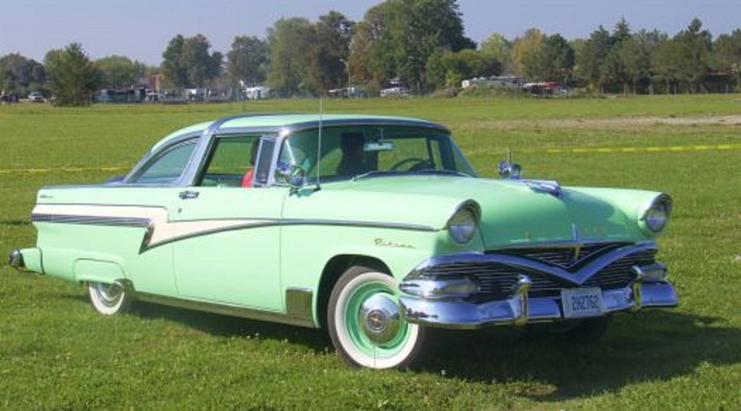 Solve 1956 Ford Meteor Rideau Crown Victoria green white jigsaw puzzle ...