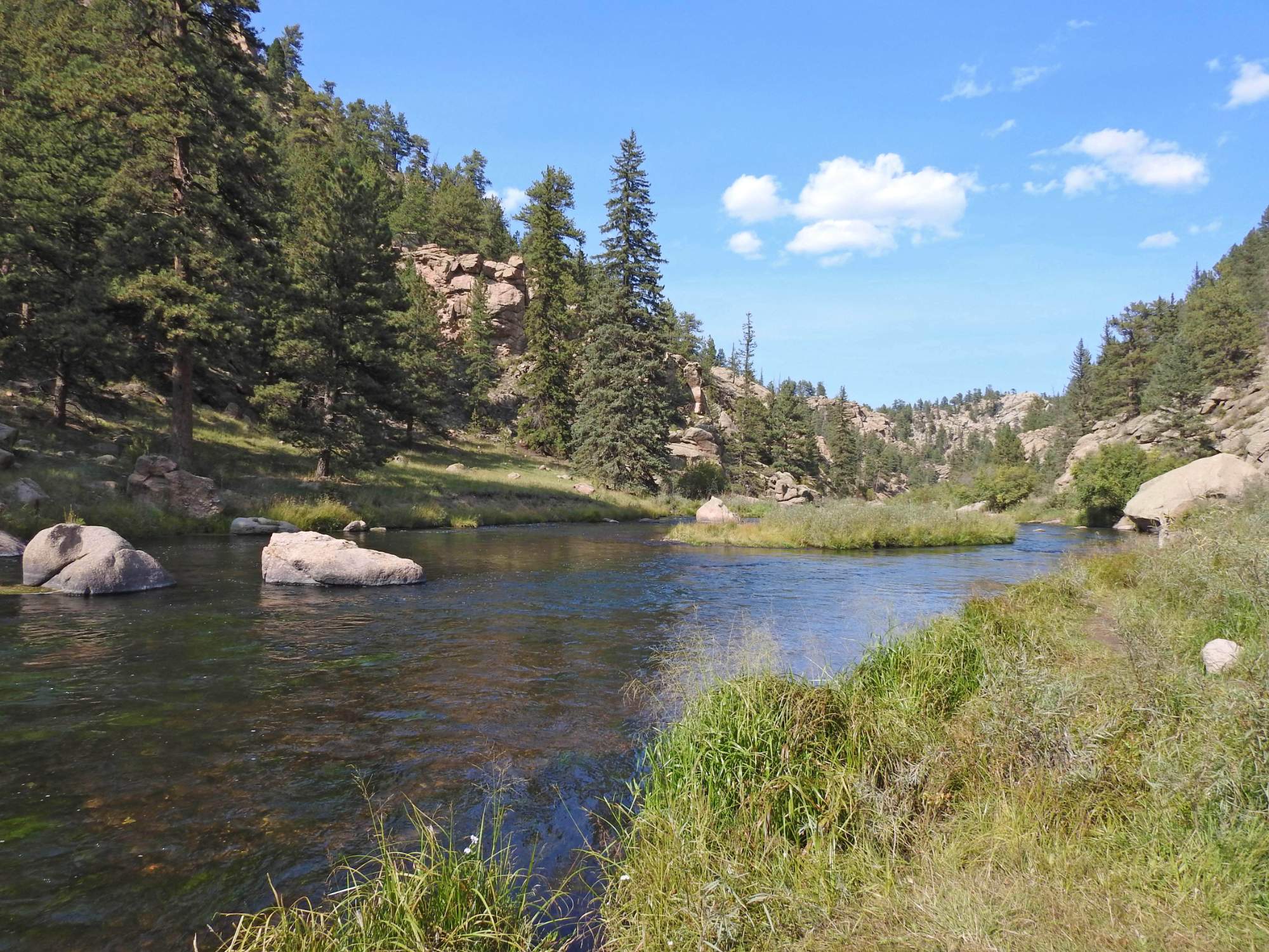 Solve 11 Mile Canyon, Colorado jigsaw puzzle online with 594 pieces