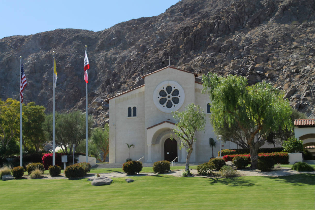 Solve St. Francis of Assisi church jigsaw puzzle online with 117 pieces