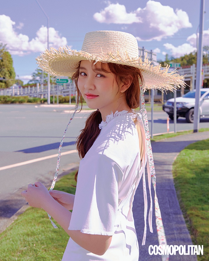 Solve Kim So Hyun jigsaw puzzle online with 48 pieces