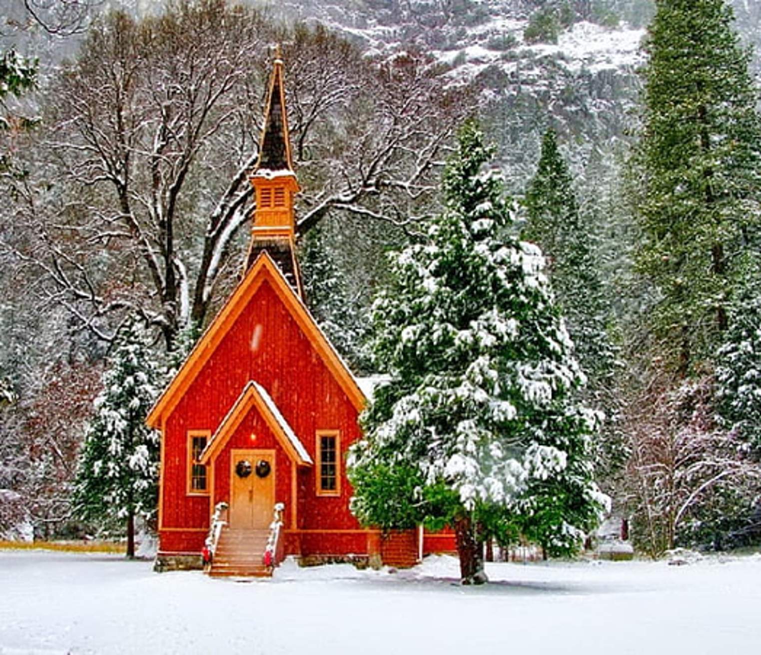 Solve Little Red Church jigsaw puzzle online with 154 pieces