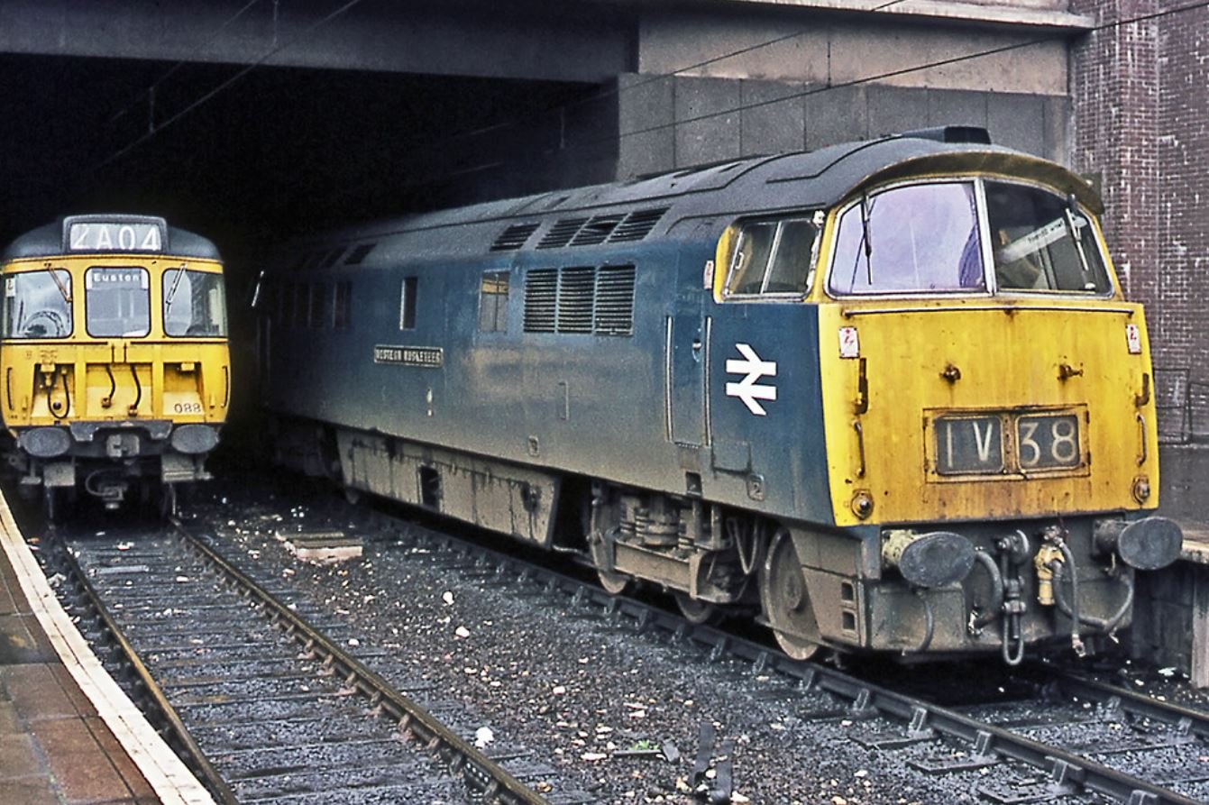 Solve D1030 Western Musketeer and 310 088 at Birmingham New Street ...