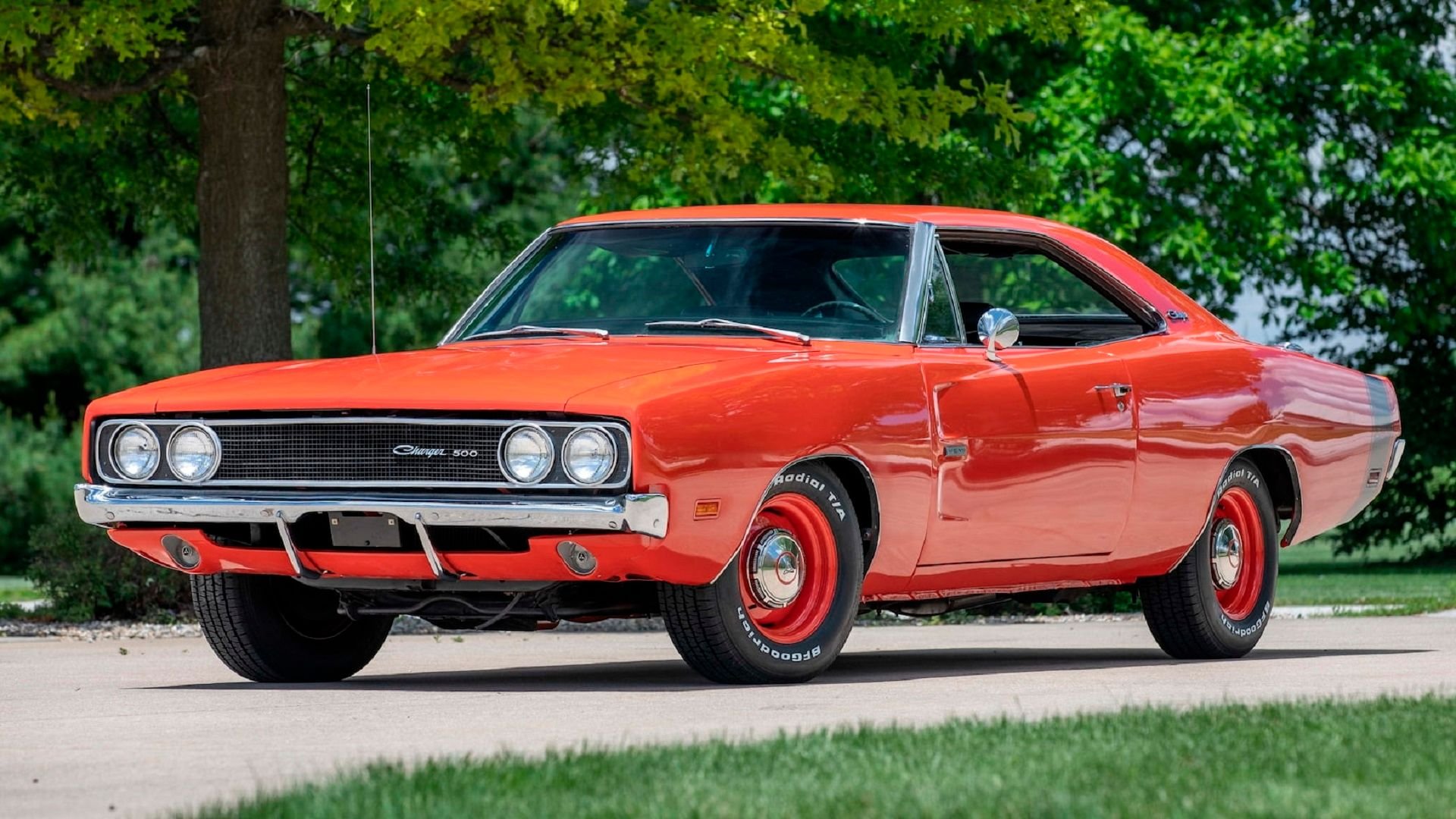Solve 1969 Hemi Dodge Charger 500 jigsaw puzzle online with 112 pieces