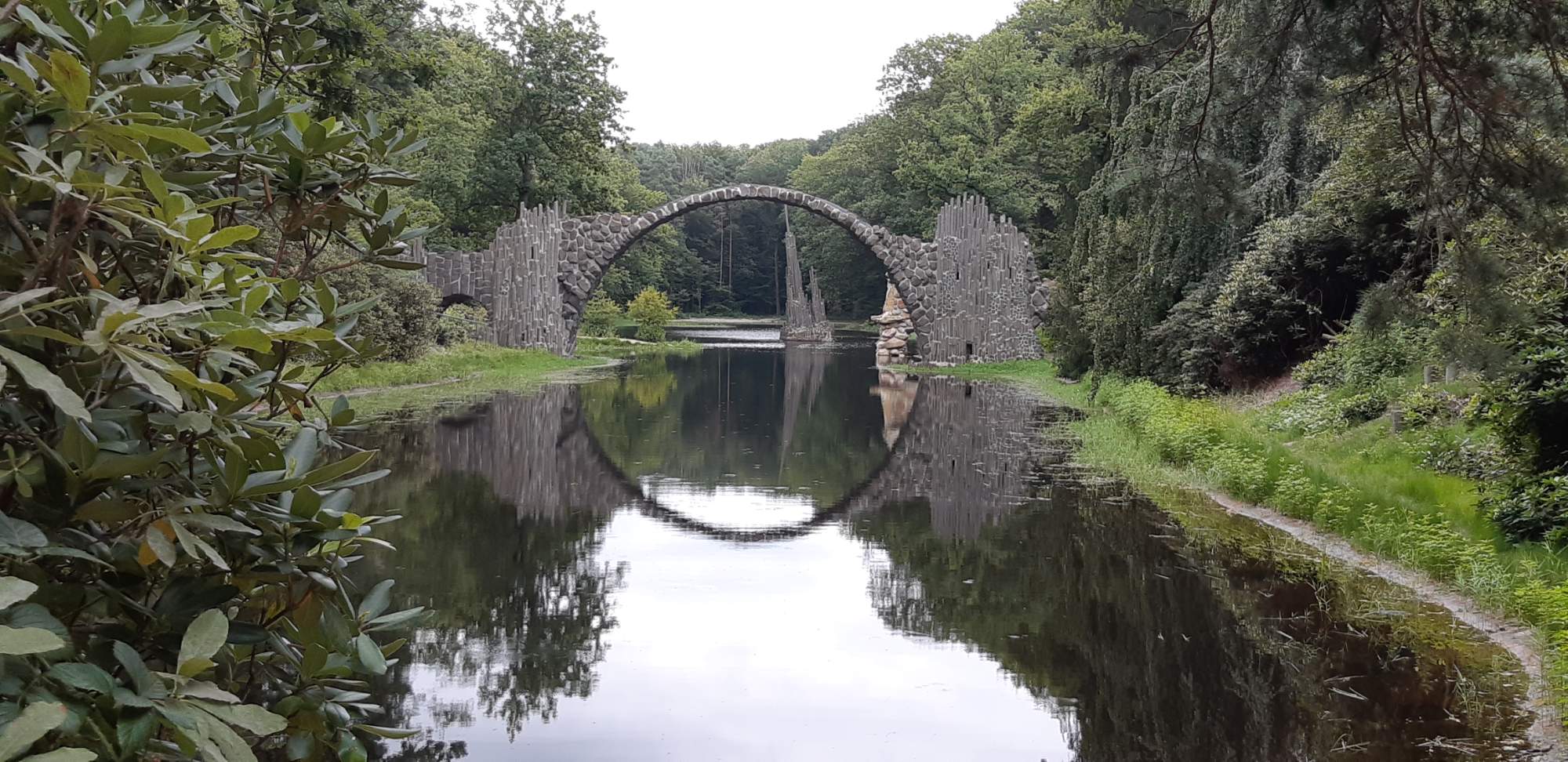 Solve bridge jigsaw puzzle online with 136 pieces