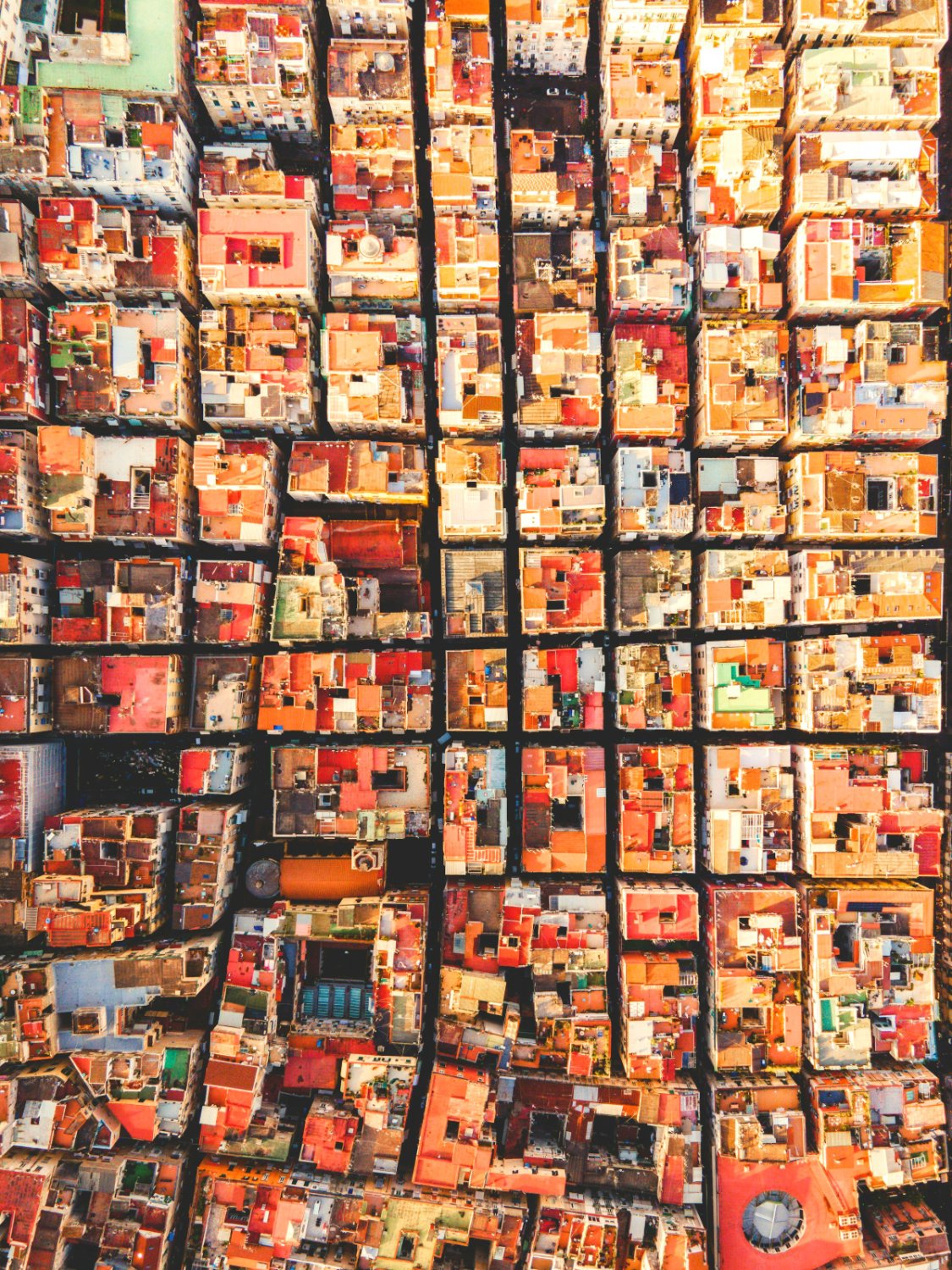 Solve satellite view jigsaw puzzle online with 63 pieces