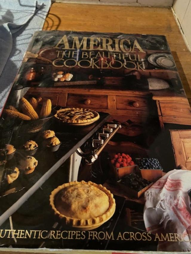 Solve America the Beauriful Cookbook jigsaw puzzle online with 20 pieces